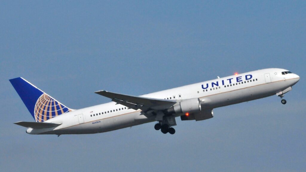 United flight returns midair after Bluetooth device name reportedly ...