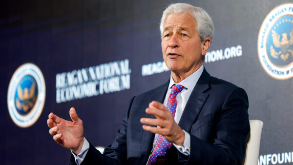 Jamie Dimon calls Coinbase CEO ‘full of s–t,’ vows to fight crypto ...